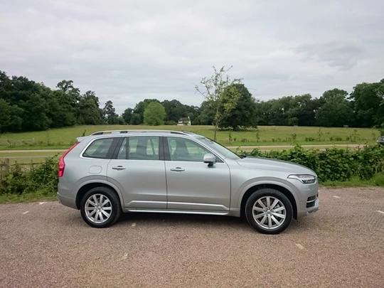 Volvo XC90 D5 AWD Power Pulse Momentum SUV review - Car Keys