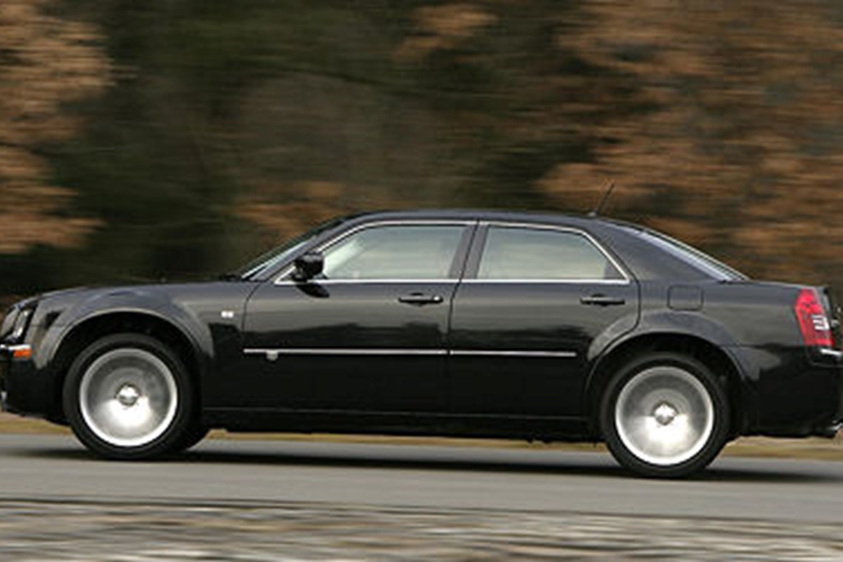Chrysler 300C 5.7 Hemi V8 And 3.5 V6 - Car Keys