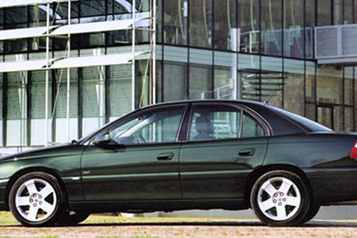 Vauxhall Omega 2.0 GLS Automatic - Car Keys