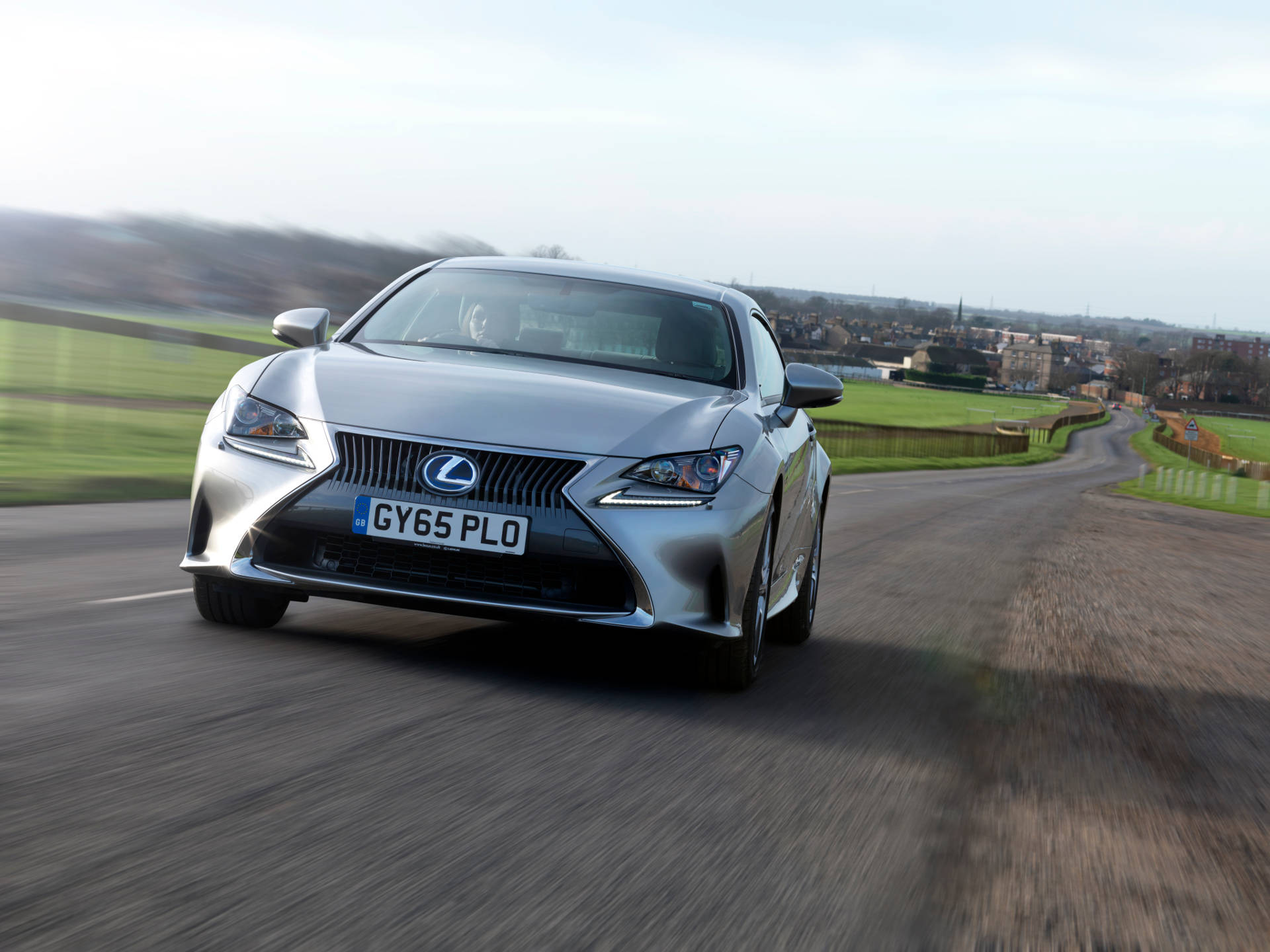 Lexus RC 300h Luxury Prem navi Coupe review - Car Keys