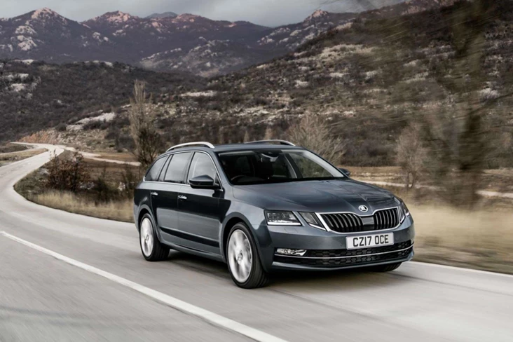10 Best cars for taxi drivers - Car Keys