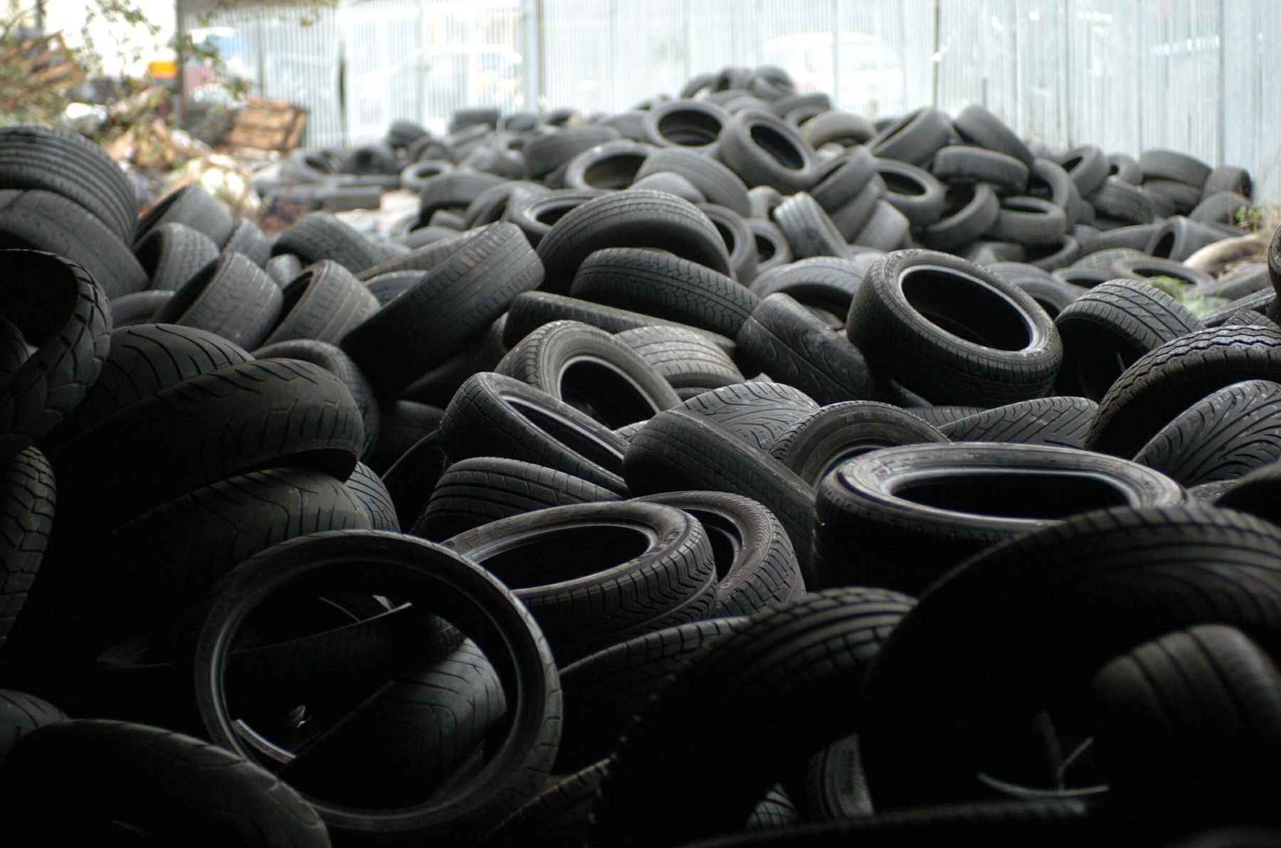 Different Types Of Car Tyres Explained Car Keys Different Types Of Car Tyres Explained Car Keys