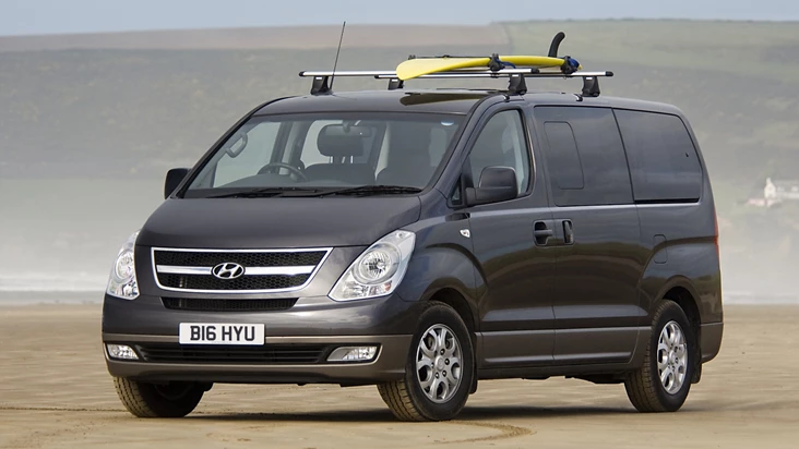 10 best cars with sliding doors - Car Keys