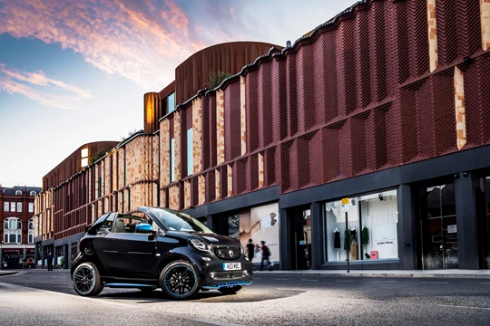 2018 Smart Fortwo EQ Review - Car Keys