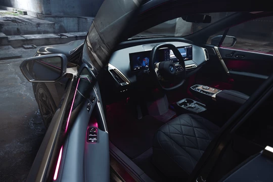 BMW iX M60 revealed as flagship electric SUV with 611bhp - Car Keys